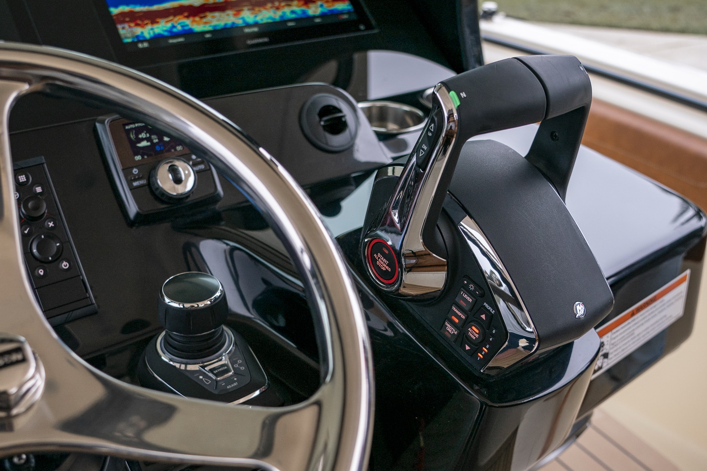 Mercury unveils world's first V12 outboard engine | Yachts Review