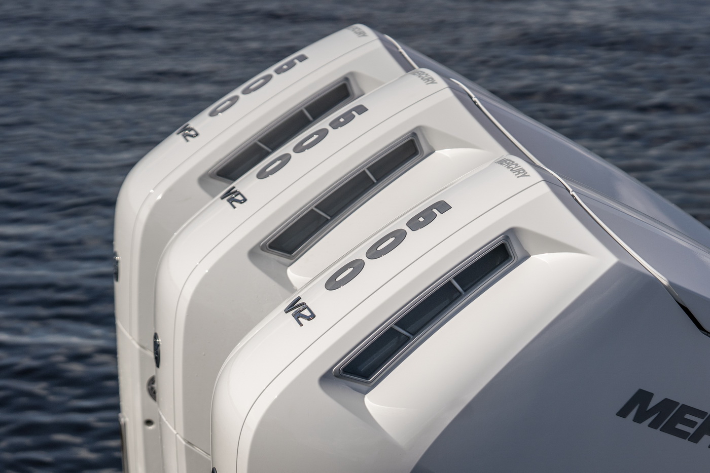 Mercury unveils world's first V12 outboard engine | Yachts Review